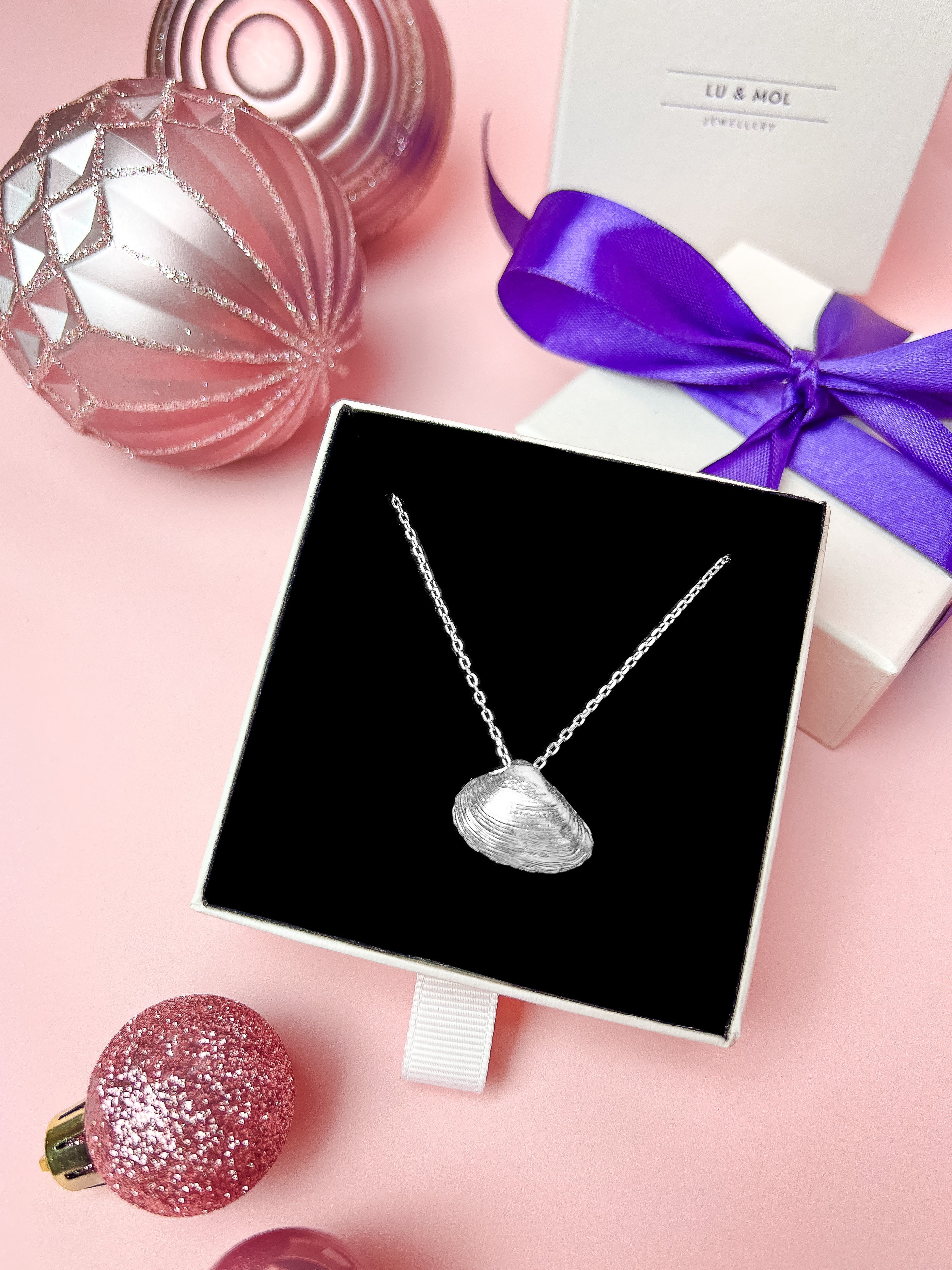 Silver Gifts – Lu and Mol