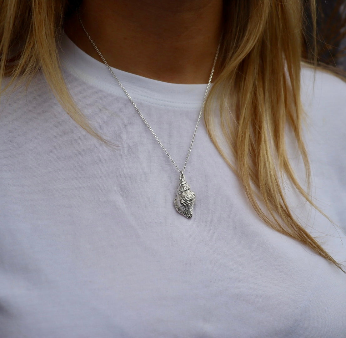 Sterling Silver Small Conch Shell Necklace - Irish Jewellery – Lu and Mol
